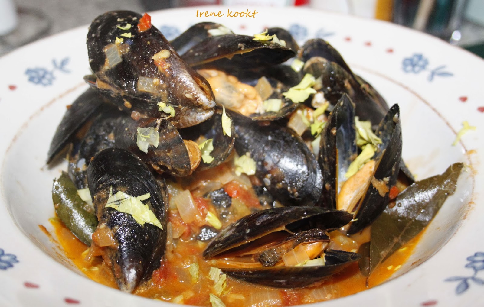 Mosselen in pittige kerrie-kokossaus & tip voor zelfgemaakte kerriemengsels