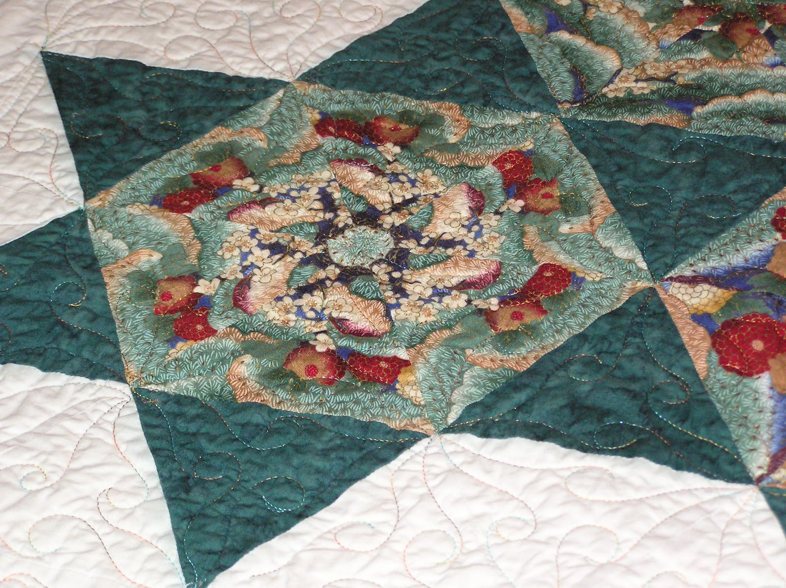 Mistress of Quilts: Kaleidoscope Stack & Whack Quilt