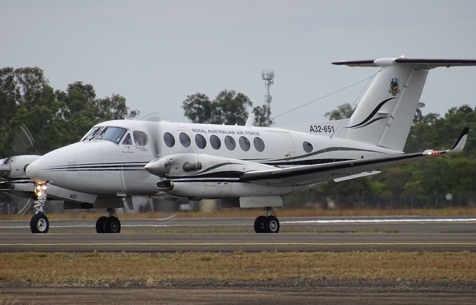 Air Queensland.blogspot: RAAF King Air B350 A32-651 visits Bundaberg