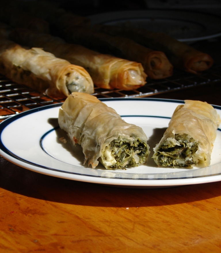 Nummy Kitchen: Spanakopita Rolls