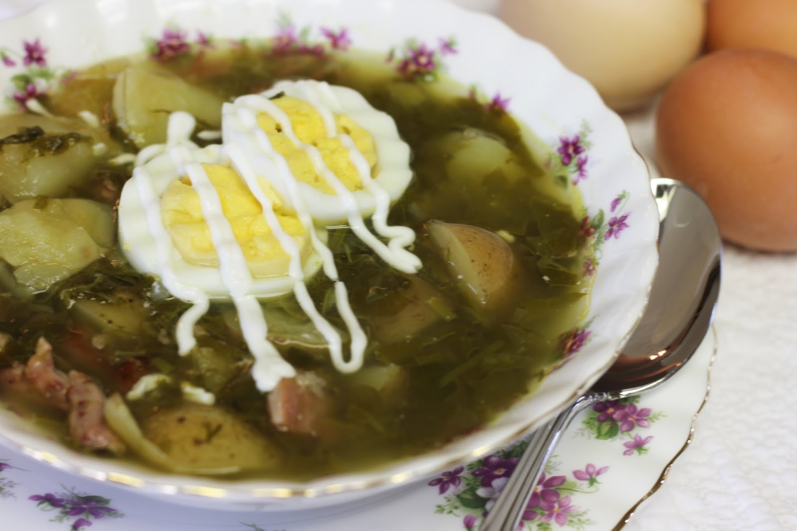 Mennonite Girls Can Cook: Flash Back Friday ~ Summer Borscht