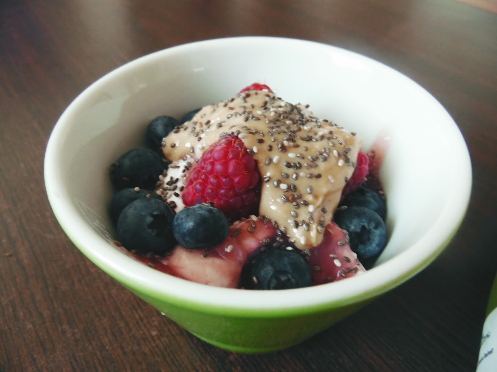 FRUITY BREAKIE - FITSPORATE Beyond Limits