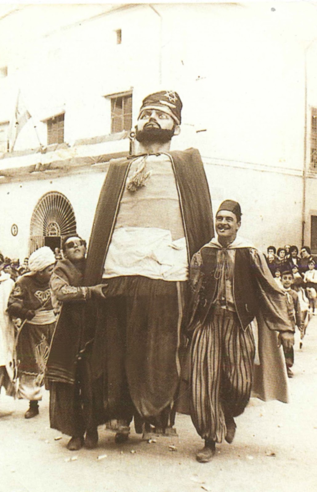 cronologia de la historia de la foia: En el año 1268, tal día como hoy ...