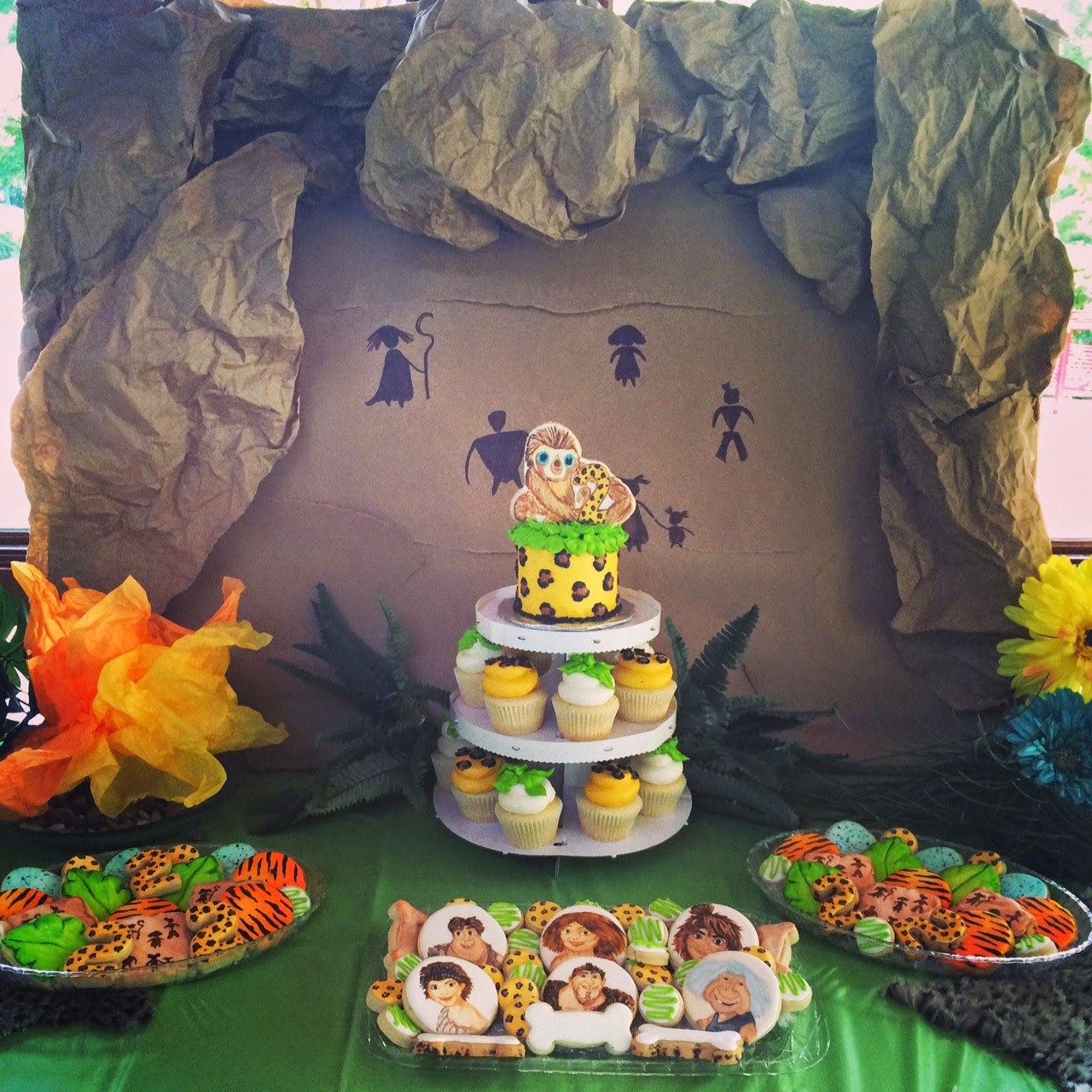 Sweet Libby Cupcakes and Cookies: "The Croods" Themed Birthday Party!