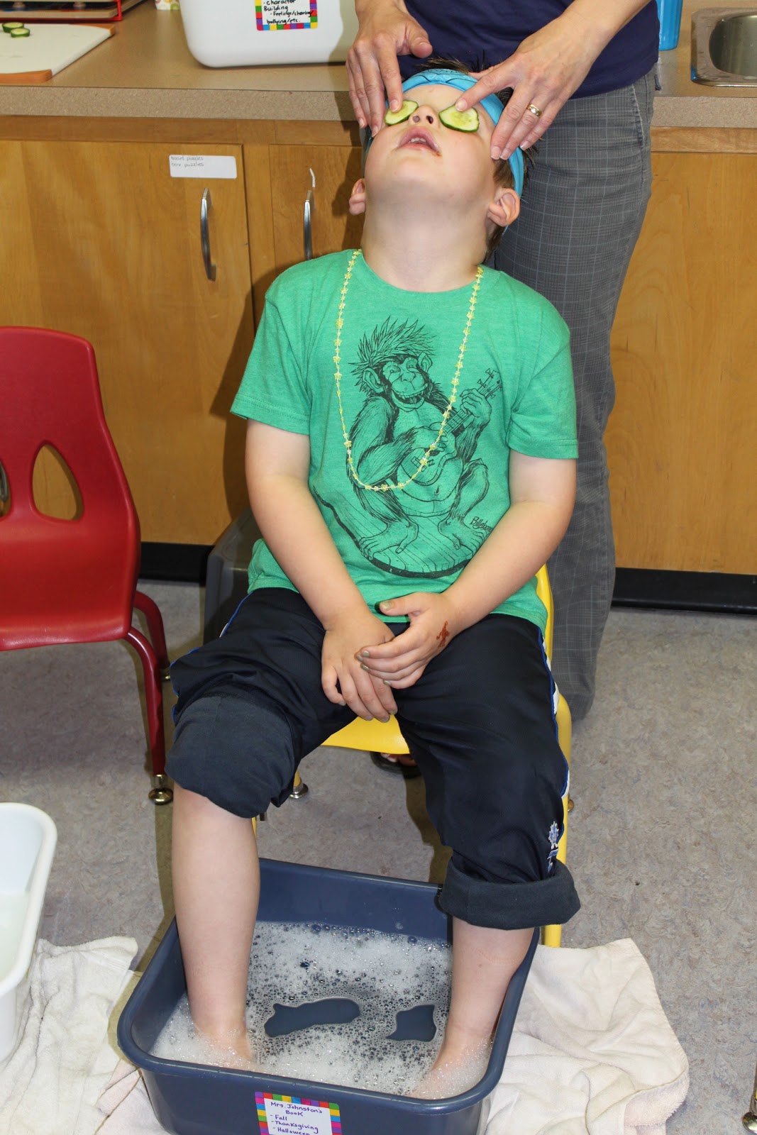 Teach-a-Saurus: Preschool Spaaaaaahhhhhhh Day!