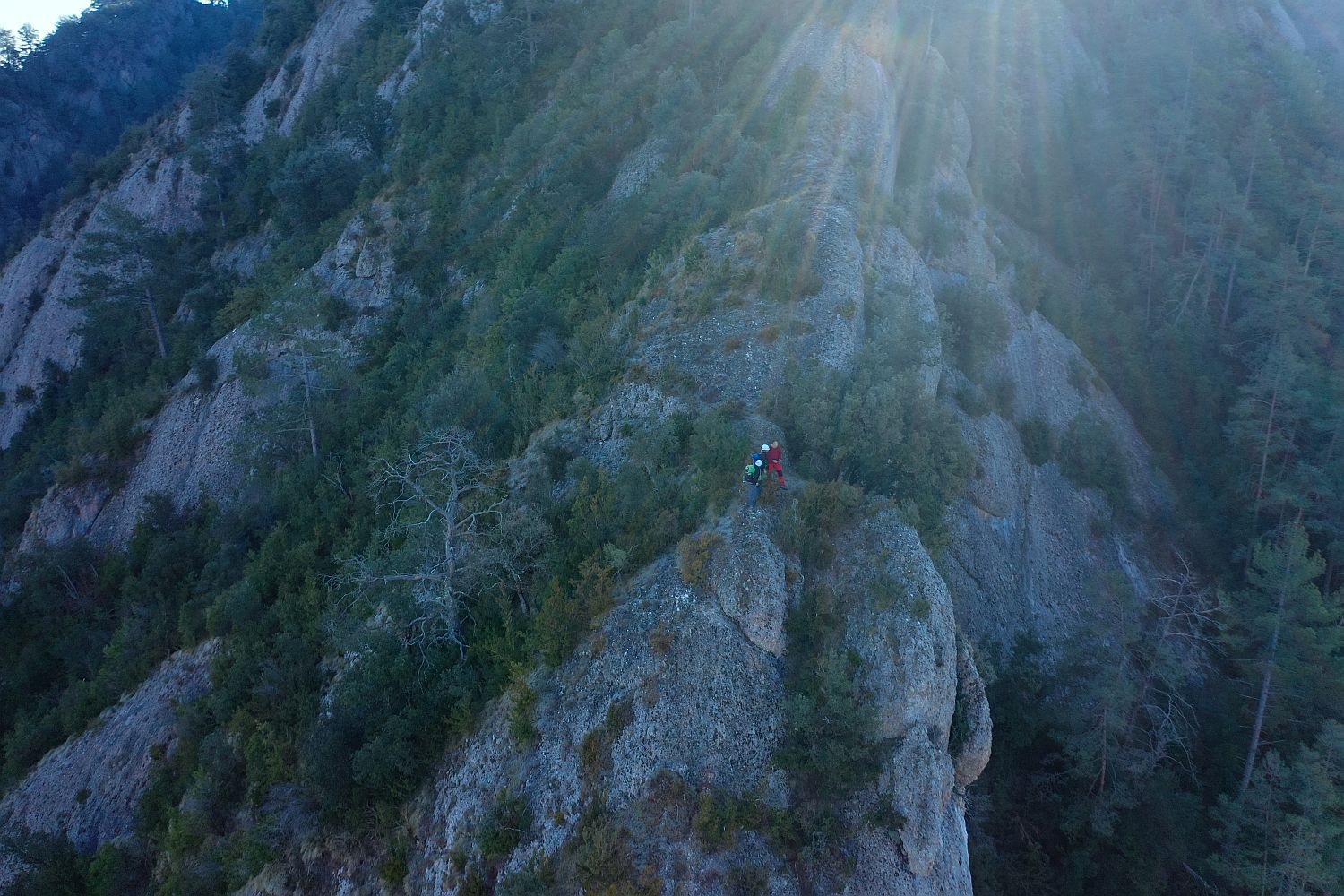 Muntanyenc: Cresta del Sol, Serra dels Bastets