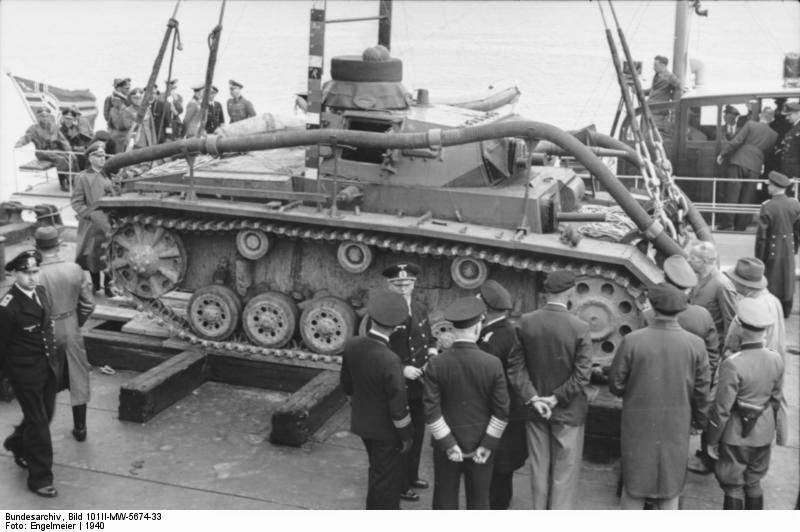 Axis Tanks and Combat Vehicles of World War II: Panzerkampfwagen III ...