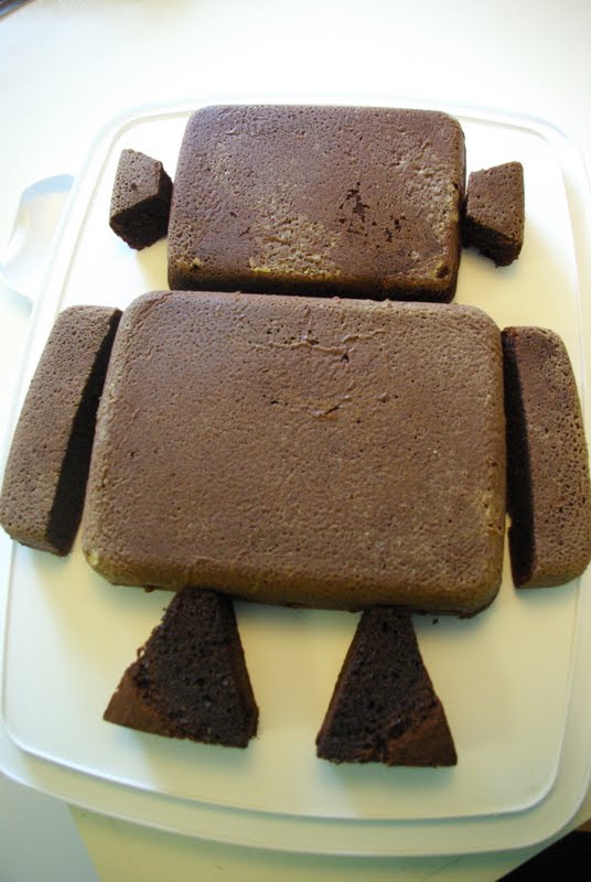 Robot BIrthday Party – Part I (The Cake) | Oleander + Palm