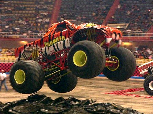 INFORMACION!!!!! (MONSTERS) XD | CARROS MONTER