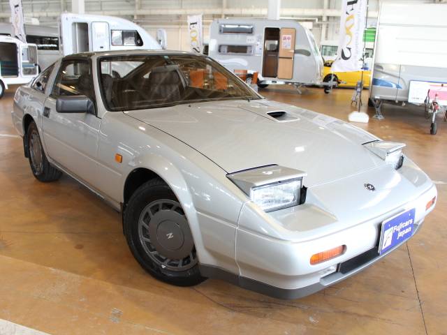 80sHERO: The Fairlady 200ZR..