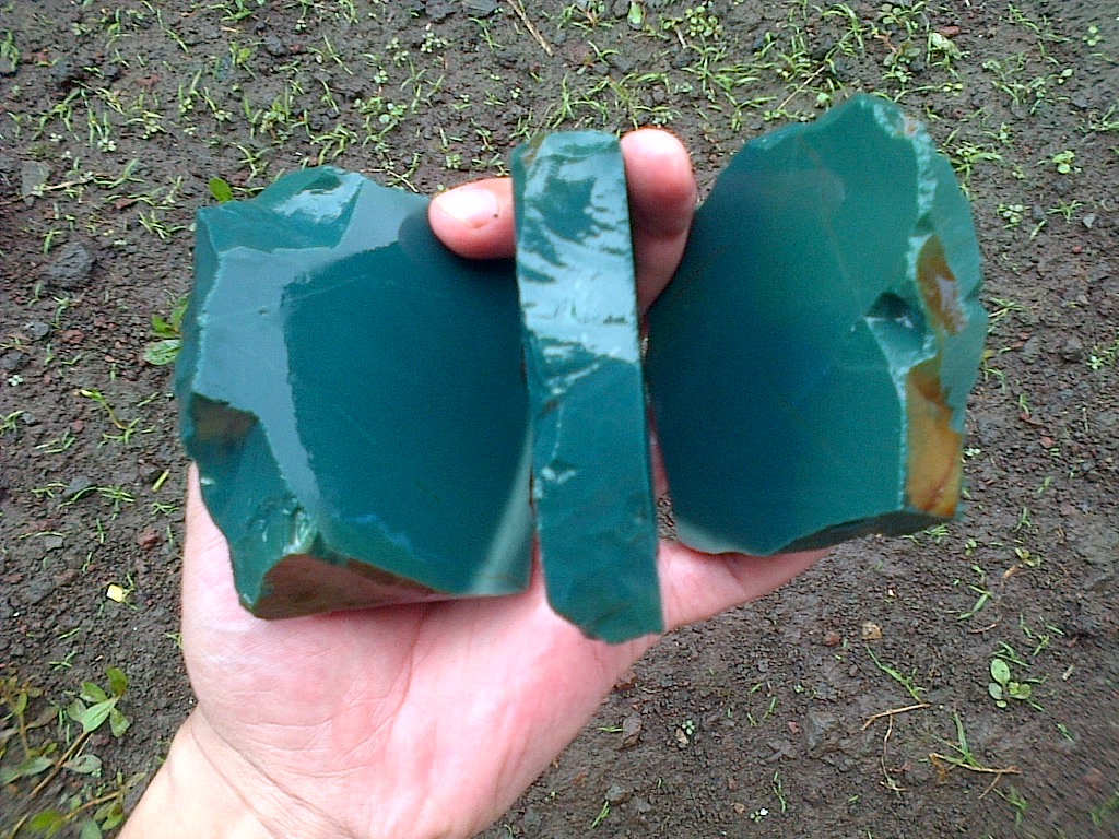 Gokugen.Net: Di Jual Koleksi Pribadi Batu Akik Hijau Garut