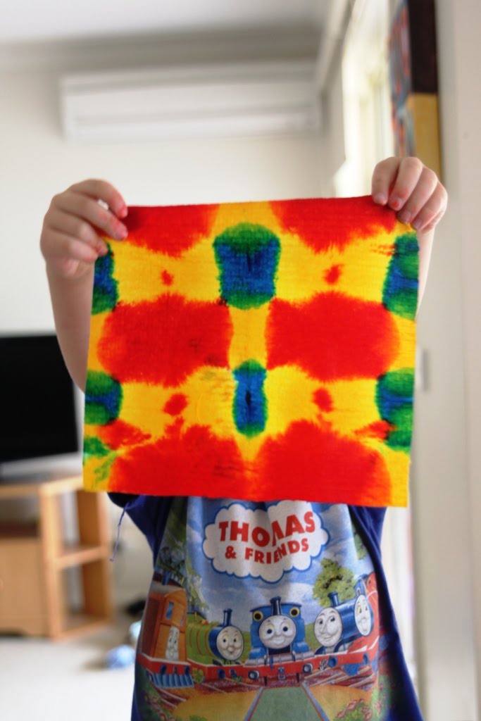 Mumma made it: paper dipping...again