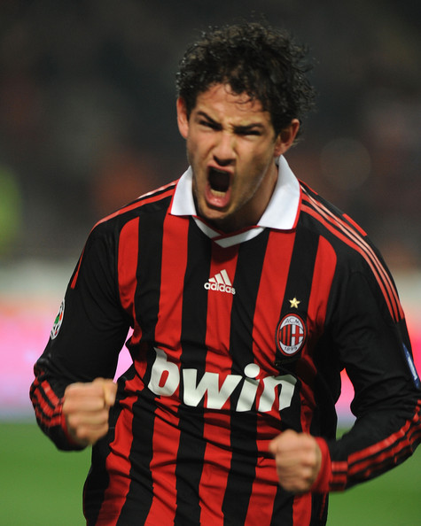 Top Football Players: Alexandre Pato Profile and Pictures/Images