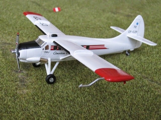 AIRPLANE SCALE MODELKIT: de Haviland Canada DHC-3 Otter