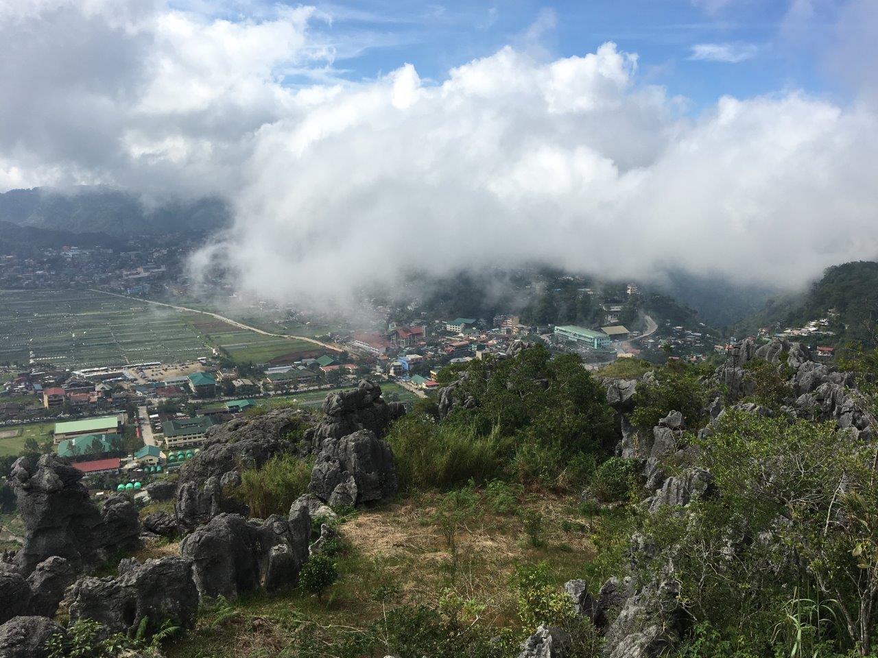 Hiking in La Trinidad : Tayawan View Deck and Mt. Kalugong