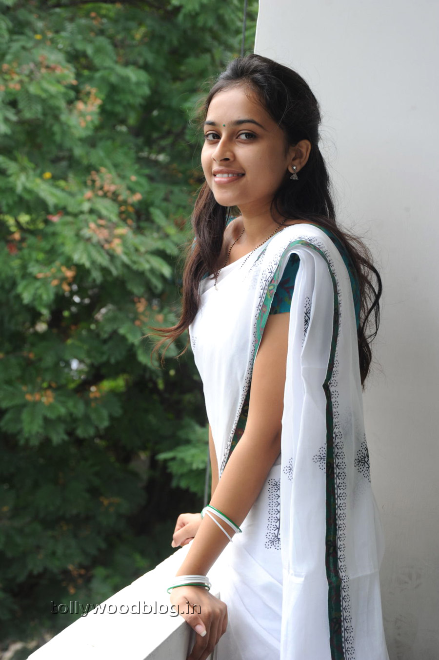 Sri Divya Latest Gorgeous Looking Photos