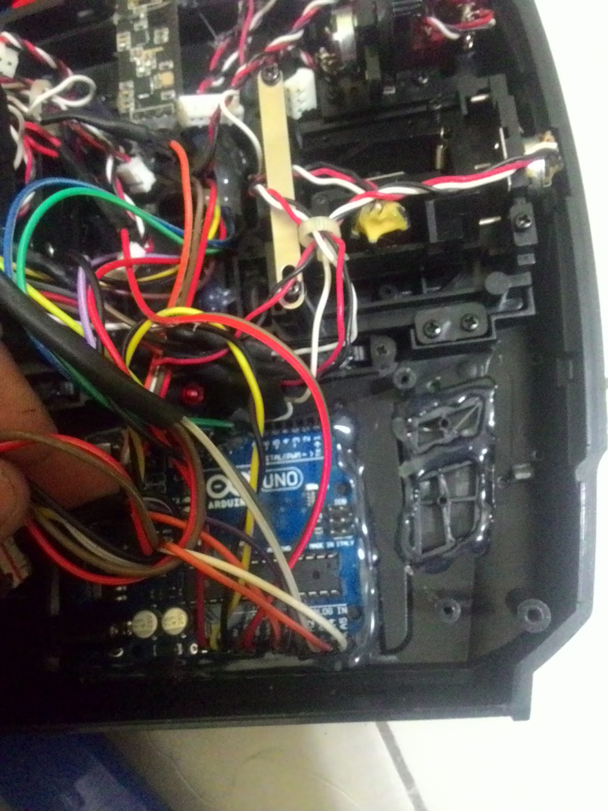 Simple Arduino Program: Arduino DIY Transmitter & Receiver For Quadcopter/Drone/UAV (AT9)