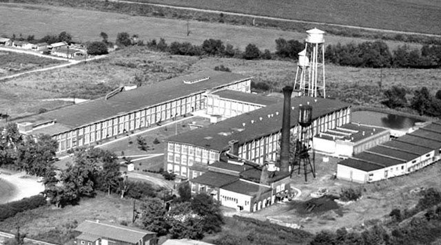 Susan's Cabinet: Lowe Mill ARTS & Entertainment