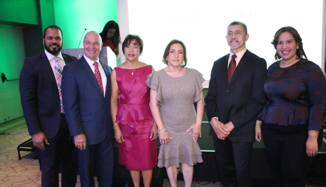 VIDEO: CENTRO MÉDICO REAL CELEBRA 20 AÑOS CON MILLONES DE PERSONAS ...