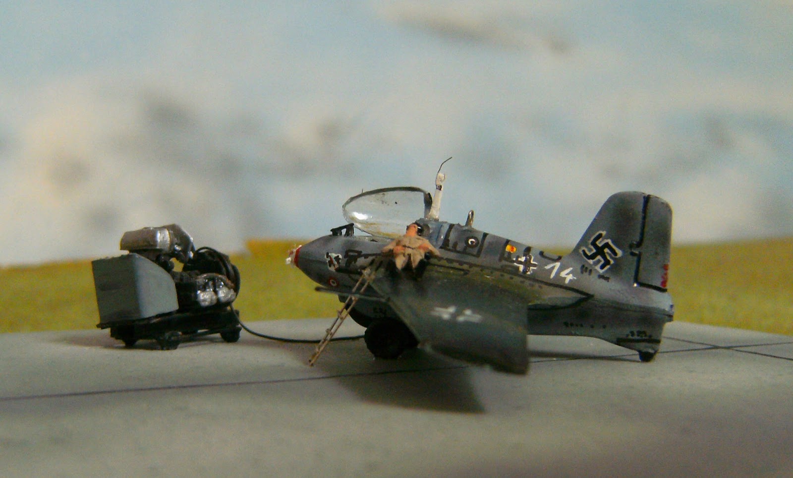 Happyscale-Modellbau: Messerschmitt Me 163 B Komet - resin-kit 1/144