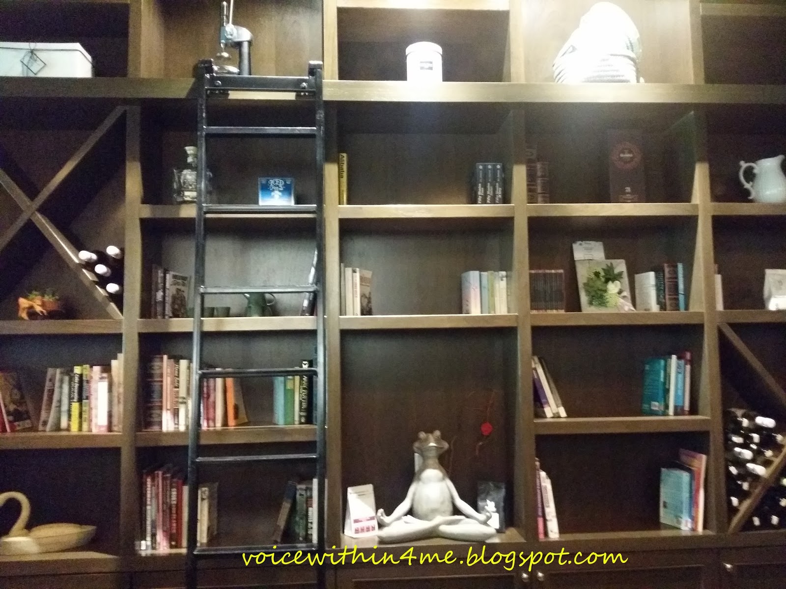 Voice Within Me: Hello Stranger Cafe at The Walk, Riverson