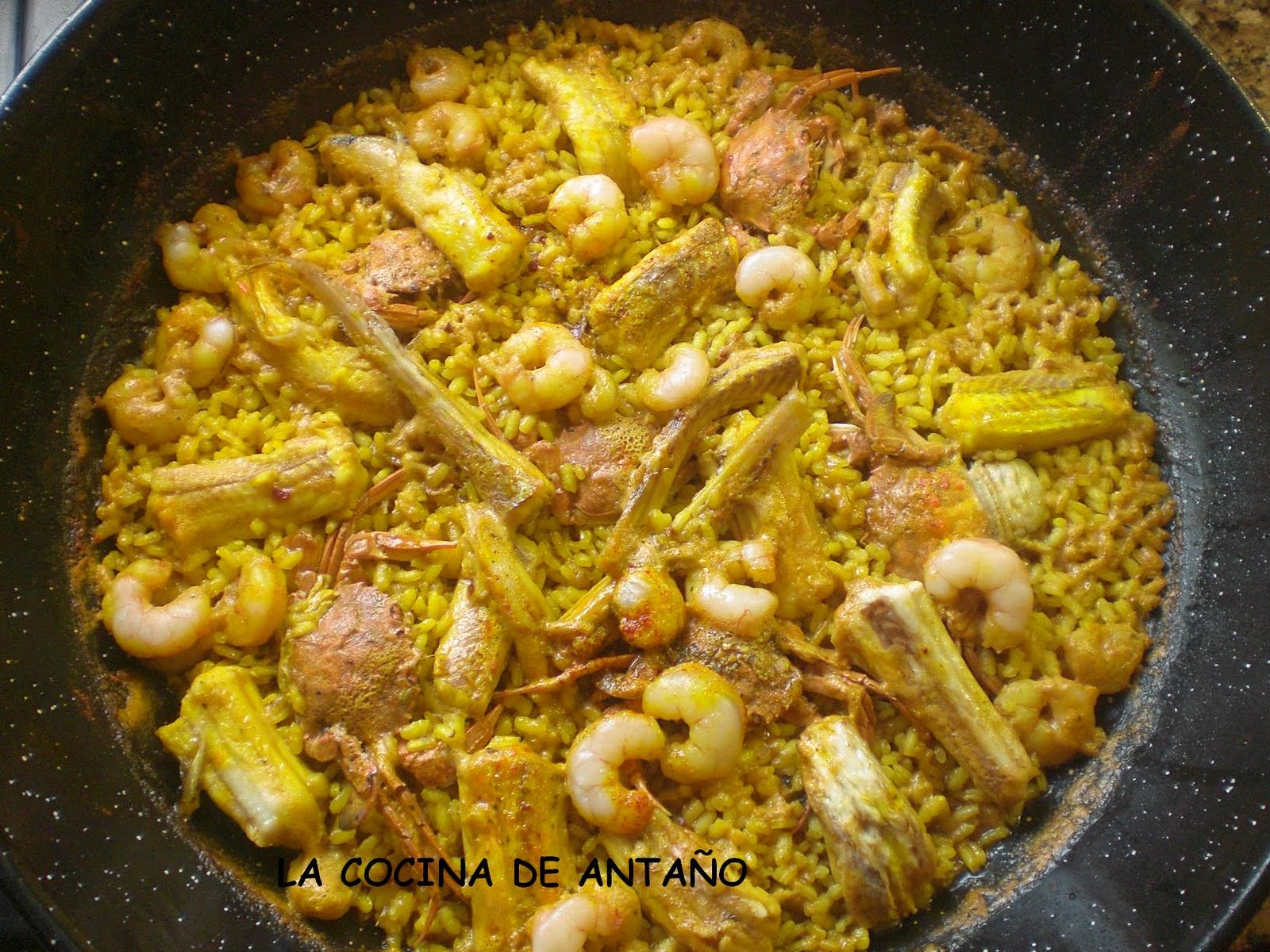 LA COCINA DE ANTAÑO: ARROZ CON MUSOLA O CAZON