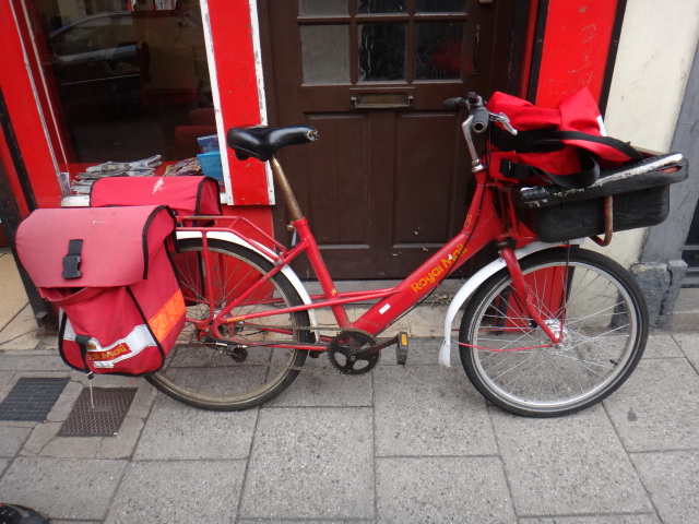 BRITISH EQUIPMENT PUBLISHING BLOG: Royal Mail Carrying Bicycle