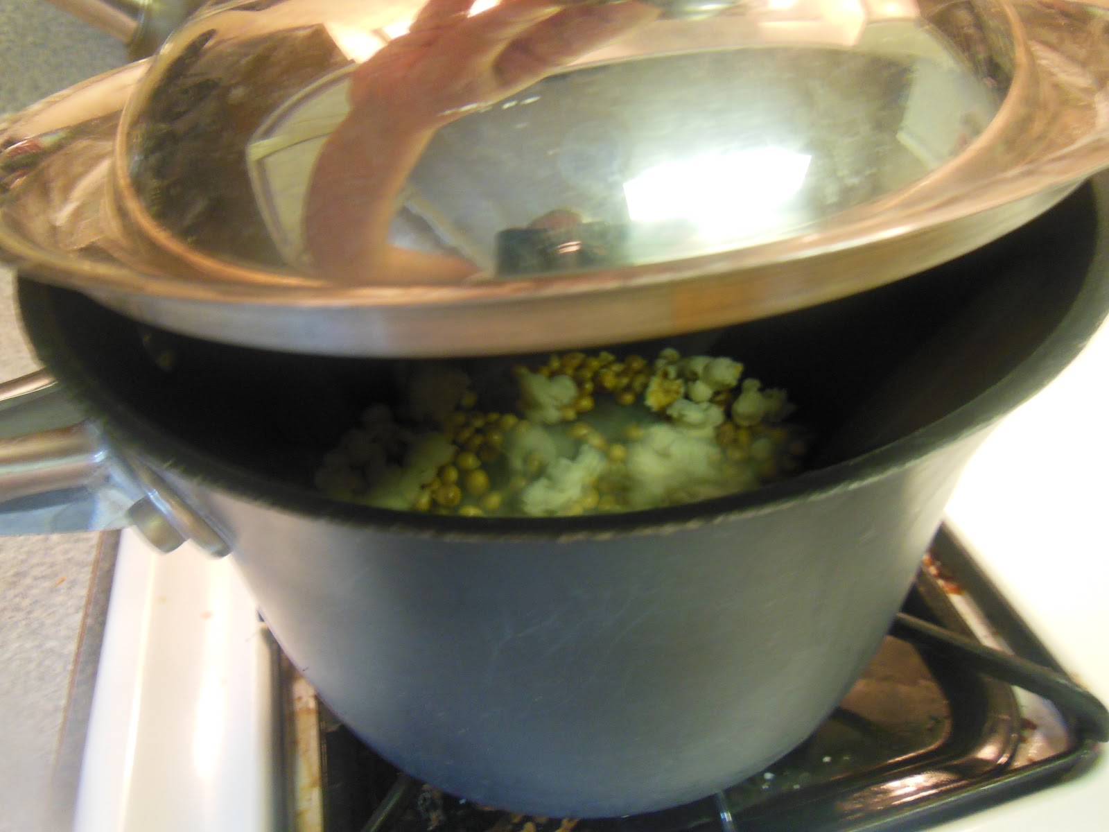 It's Stephanie's Life: Cinnamon Sugar Popcorn