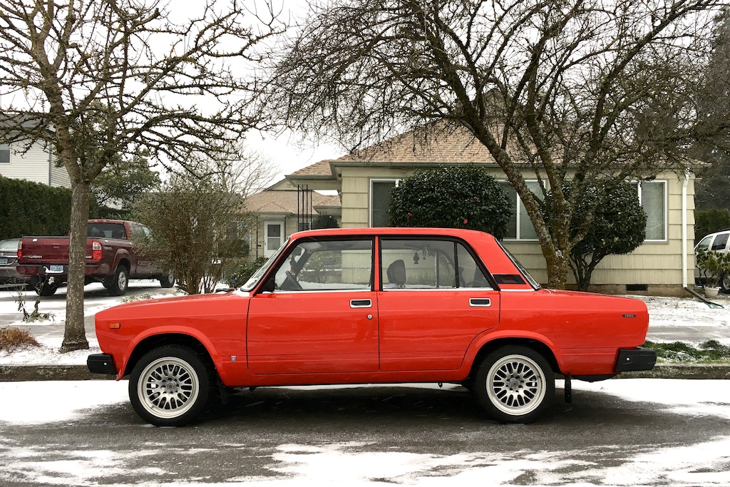 OLD PARKED CARS.: Even Boxier Than Your Christmas Gifts: 1986 Lada Riva ...