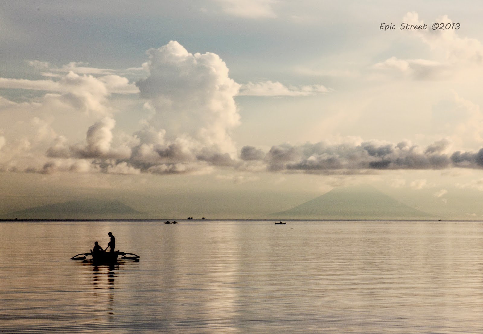 Epic Street :: The Mirror-Like Waters off the Coast of Aroroy, Masbate
