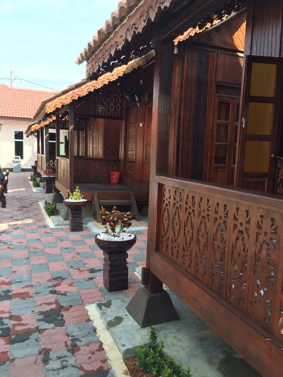 Puteri Qashrina Chalet 2023 [Homestay cantik di tepi pantai Melaka]