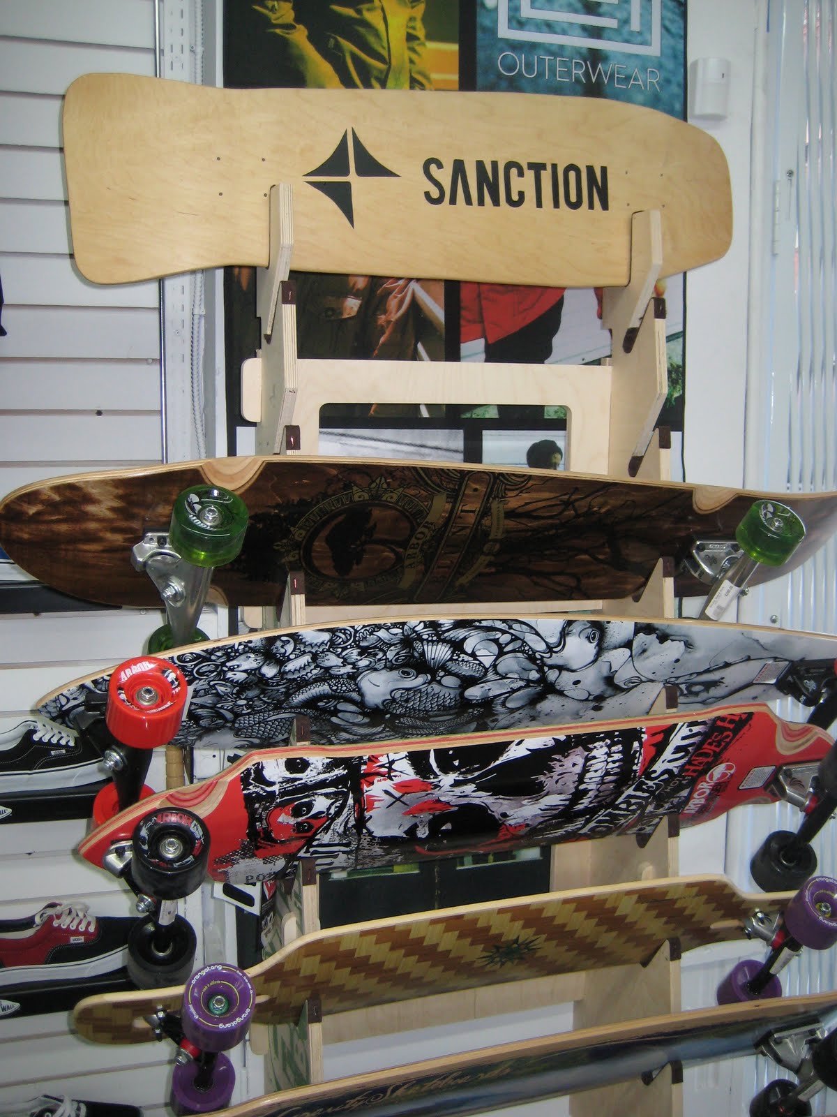OASIS SKATEBOARD FACTORY: June 2011