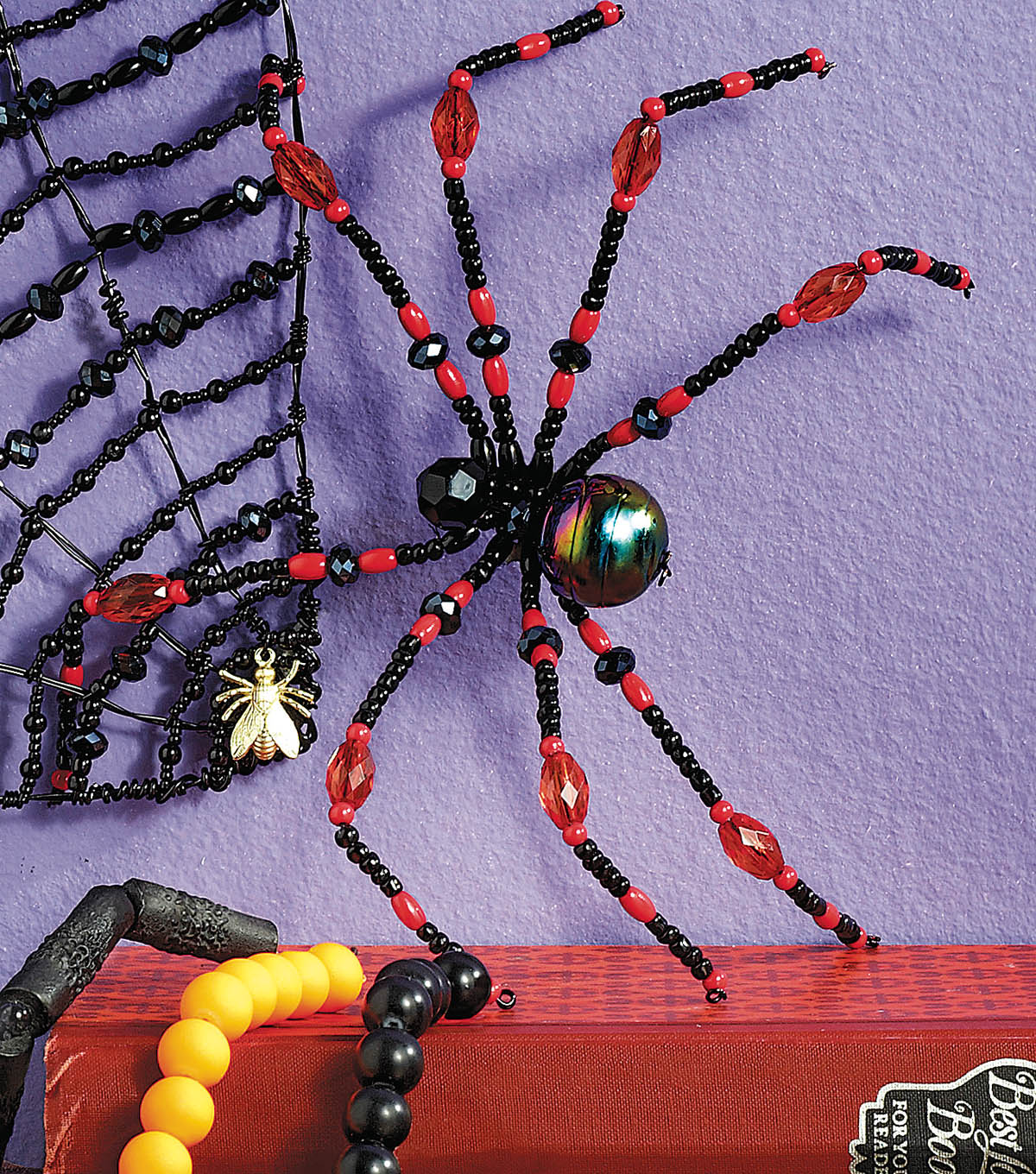 Erika's Chiquis: Strung Bead Spider