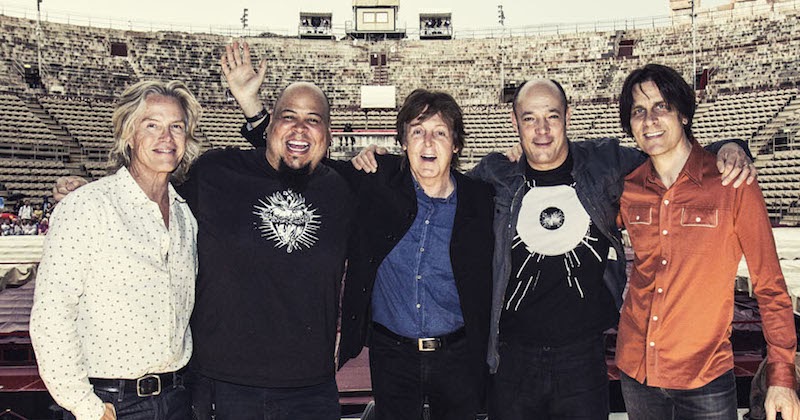 Saiba tudo sobre a banda que acompanha Paul McCartney
