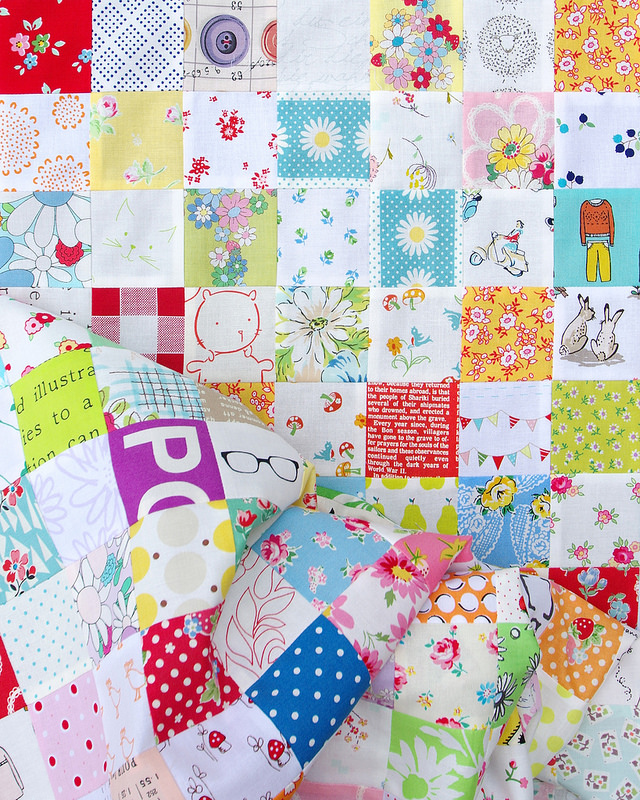 Red Pepper Quilts: A Summer's End Postage Stamp Quilt