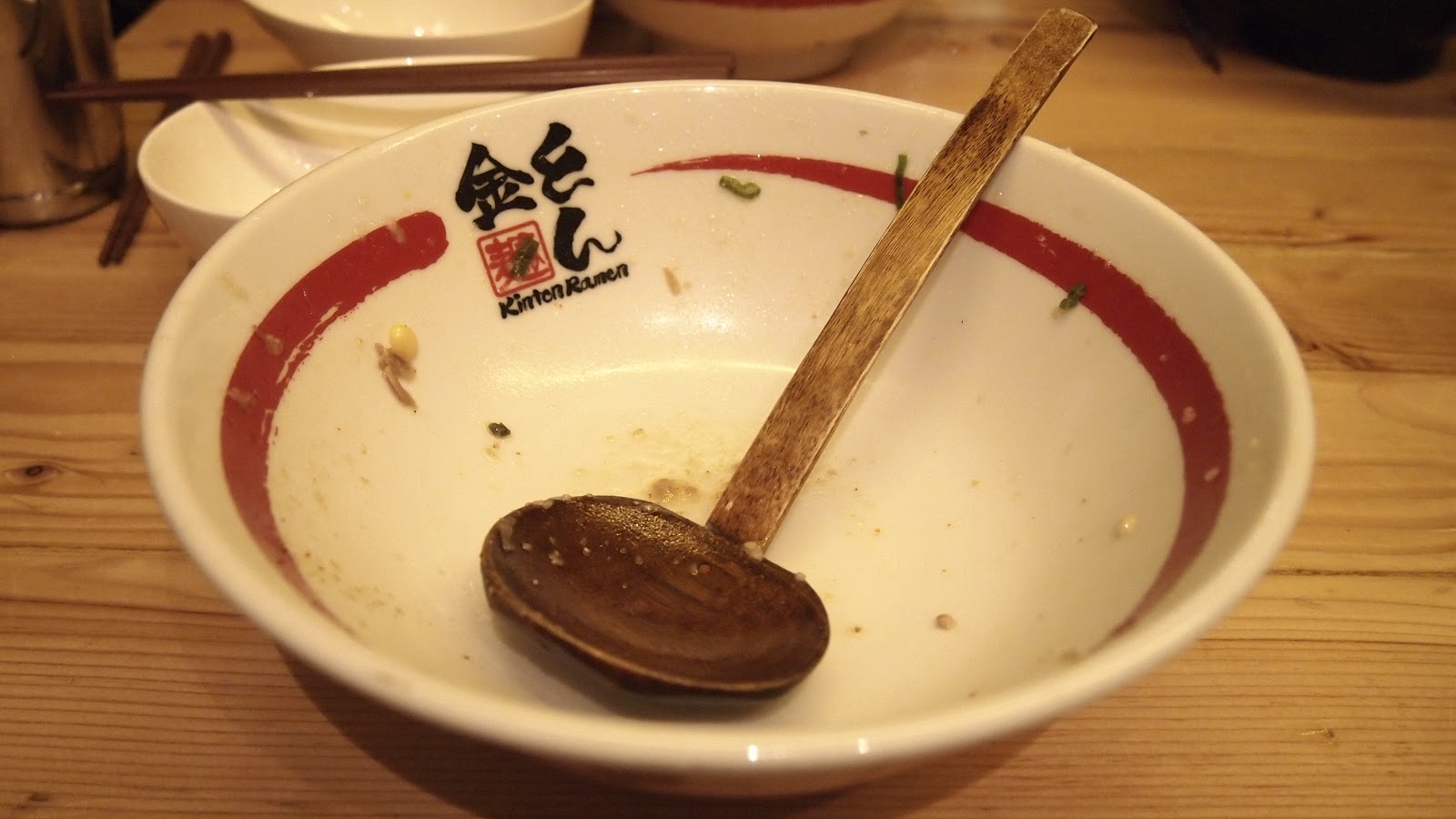 three purple plates: kinton ramen