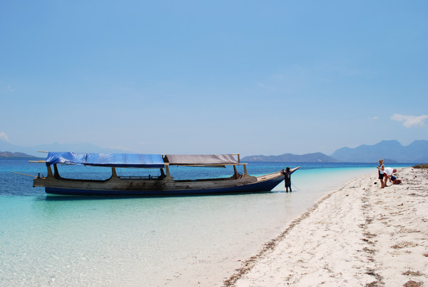 Visit the Beautiful Babi Island in Bangka Belitung Indonesia ...
