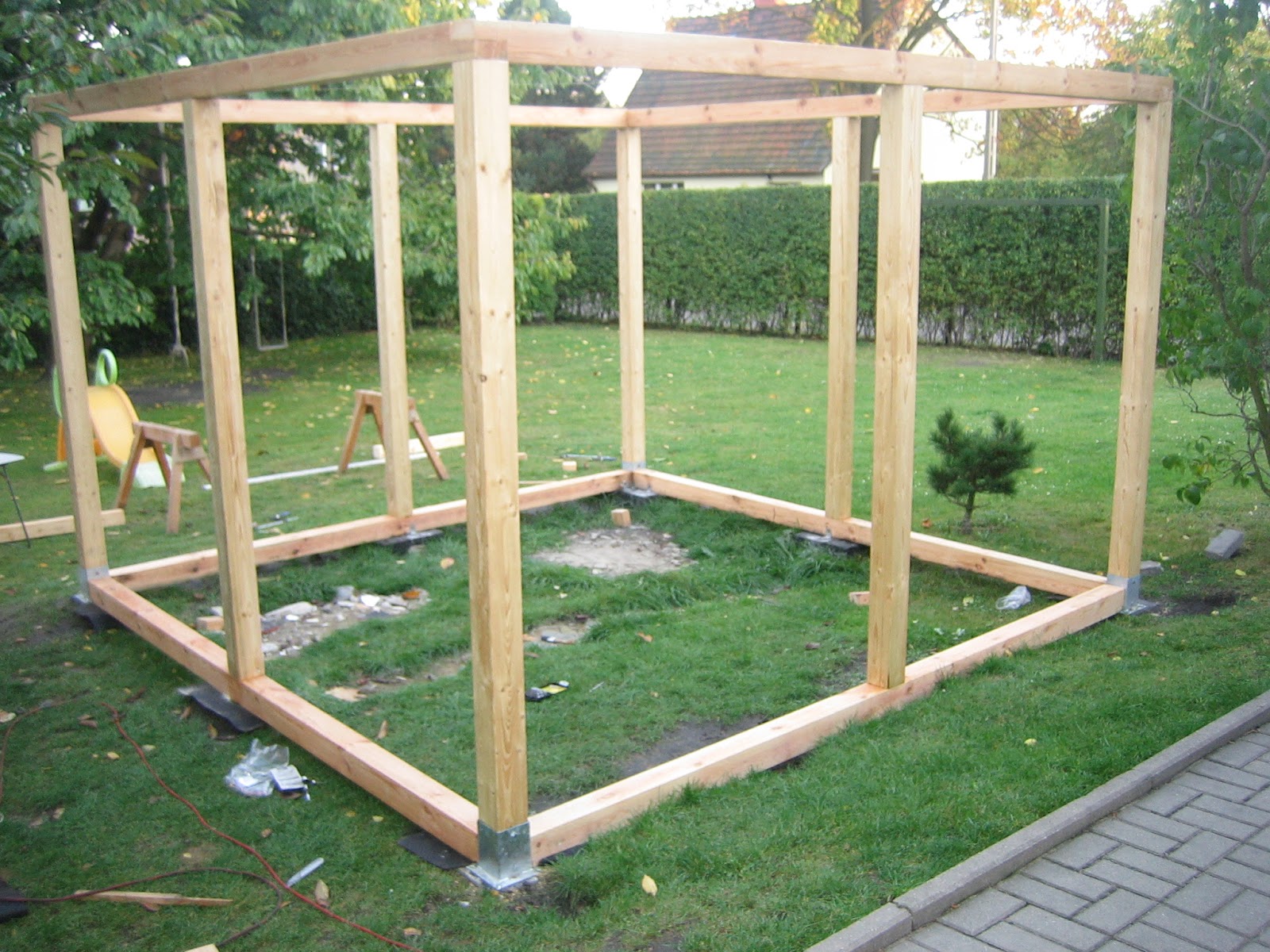 Budowa Altany Ogrodowej