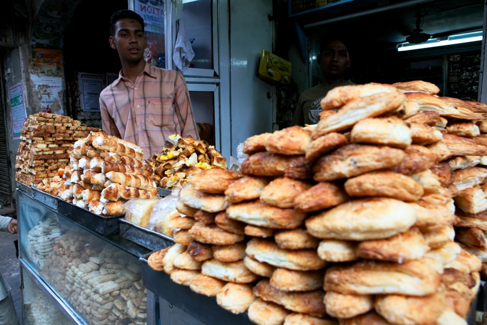 Delhi Magic: The Bakeries of Old Delhi (and their many delights!)