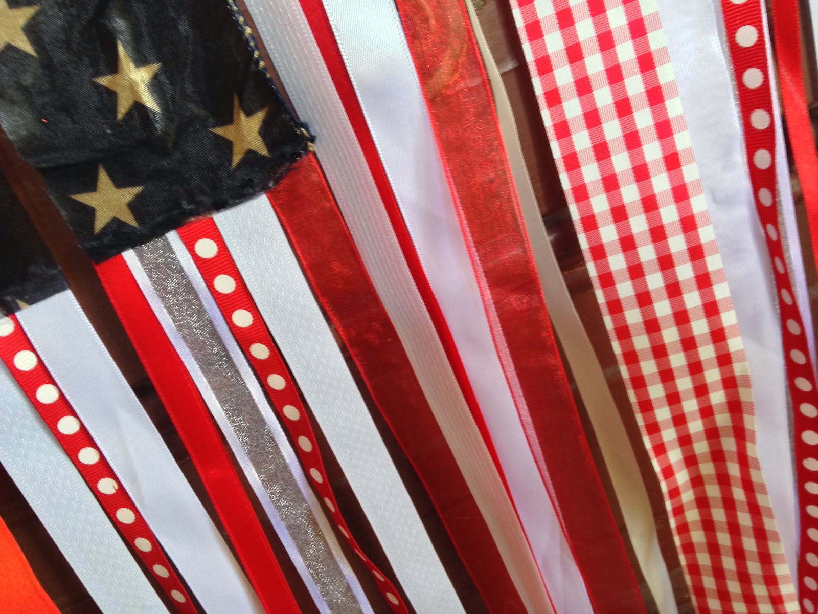 Pollyanna Reinvents: Summer Ribbon Flag - Patriotism!