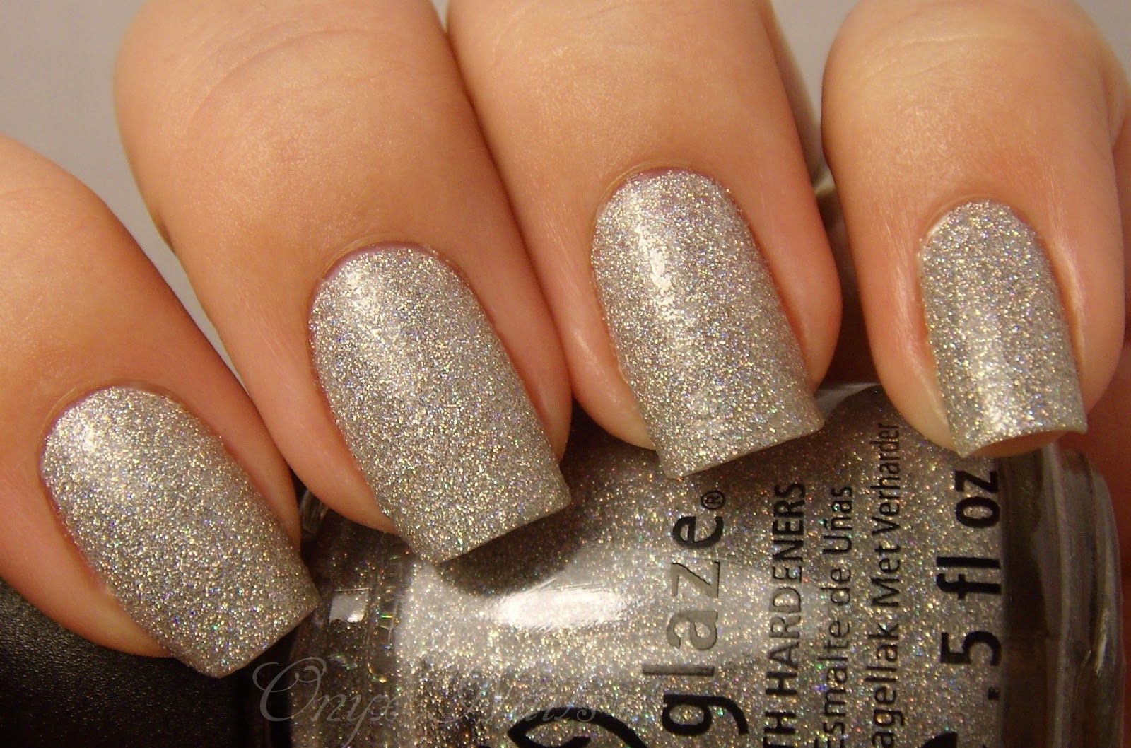 Onyx Nails: Glistening Snow Swatch and Review