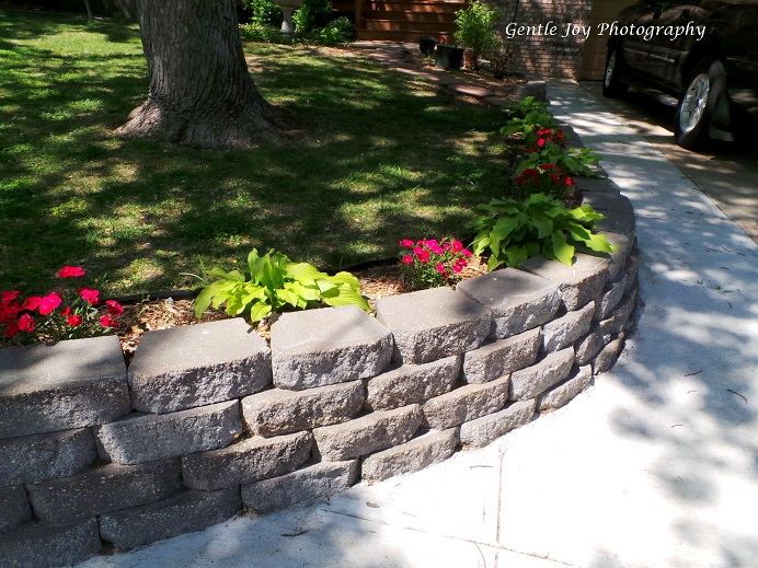 Gentle Joy Homemaker: Improve Curb Appeal: New Wall & Sidewalk