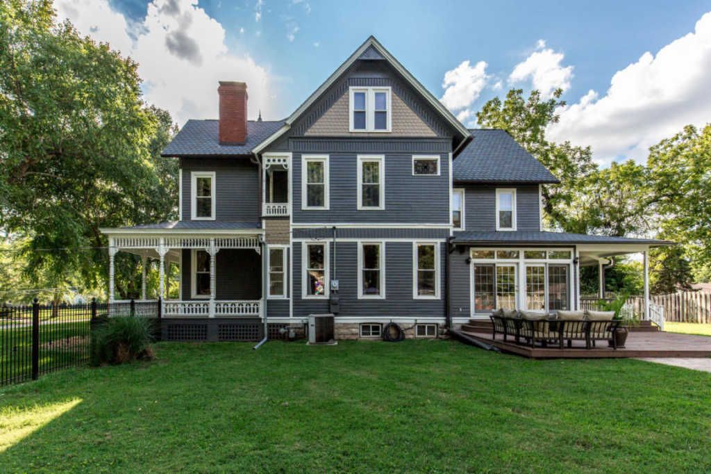 Sweet House Dreams: 1886 Victorian in Springfield, Missouri