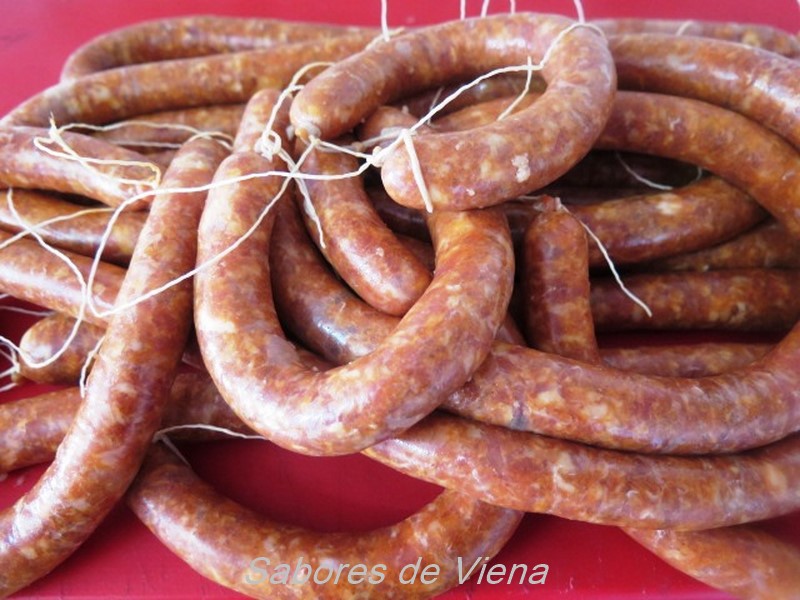 CHISTORRA CASERA O MEJOR DICHO: TXISTORRA