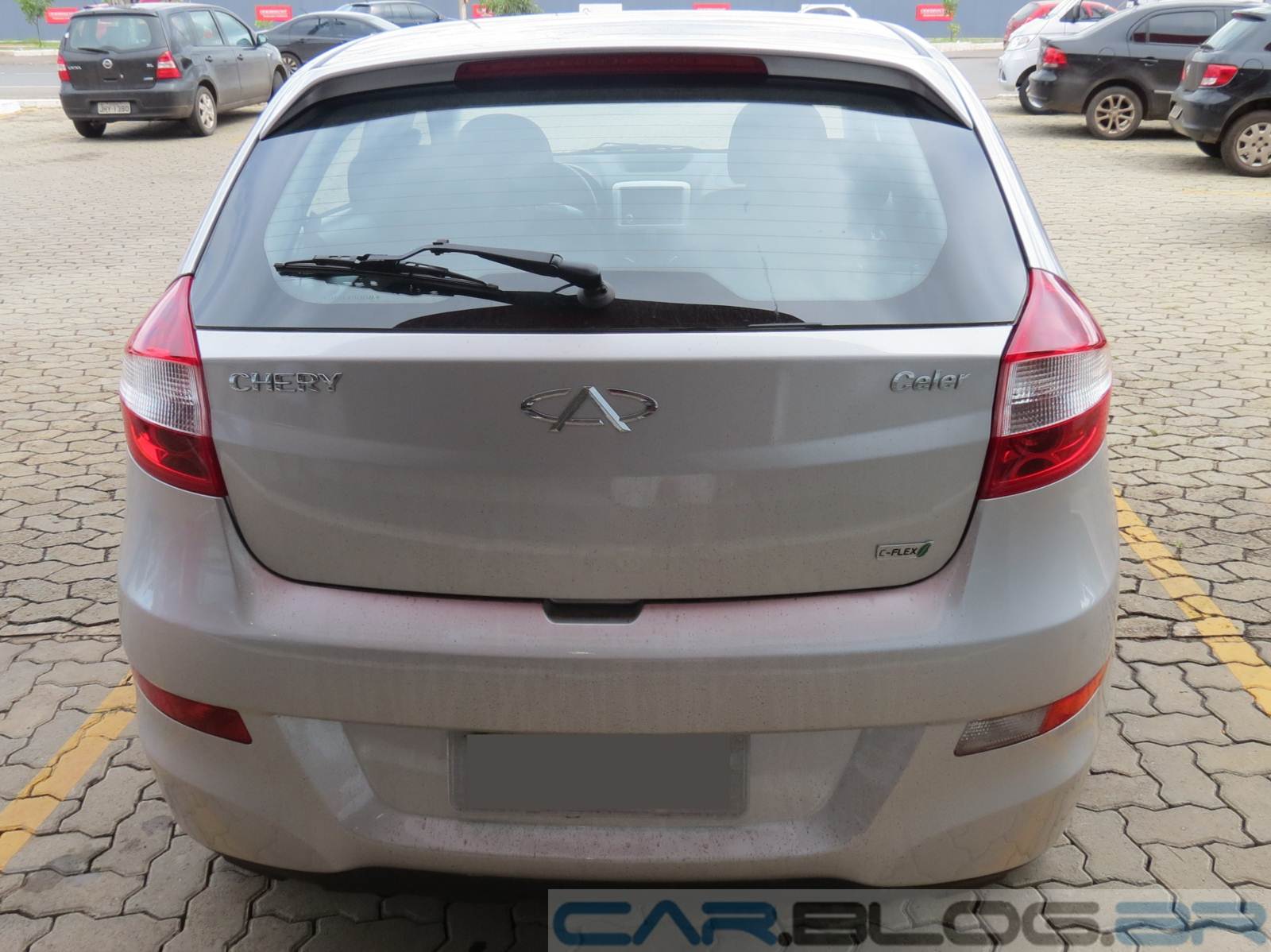 Chery Celer Hatch: preço, fotos, consumo e desempenho