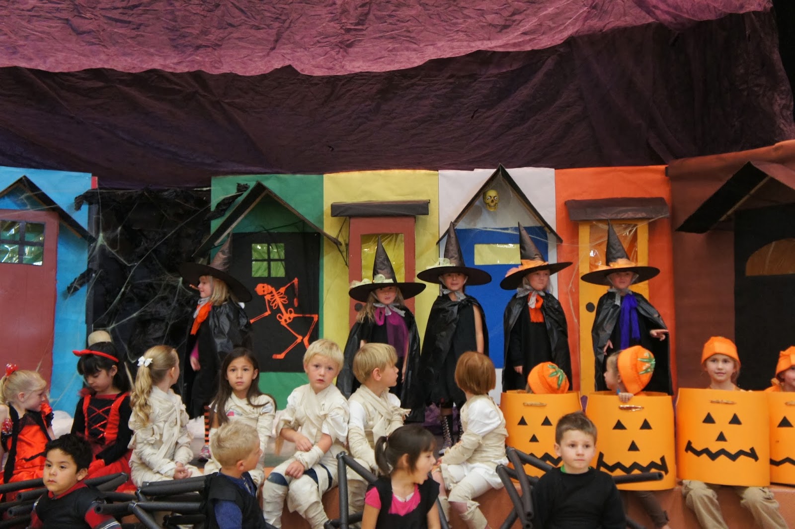 Kindergarten Kiosk: Kindergarten Halloween Play