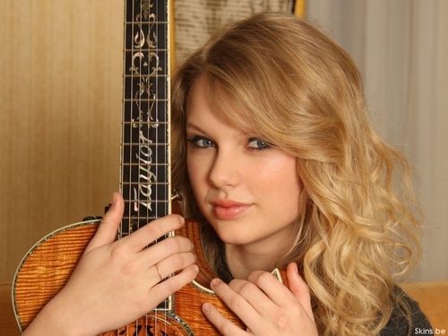 Taylor Swift's Biography | taylor swift
