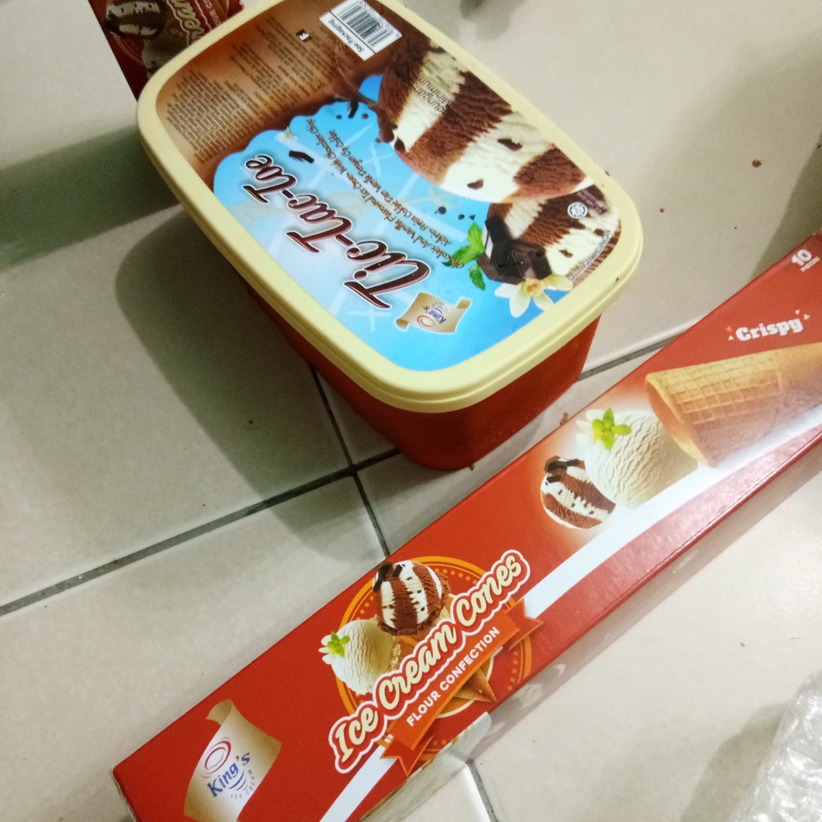 King's aiskrim kegemaran kami!