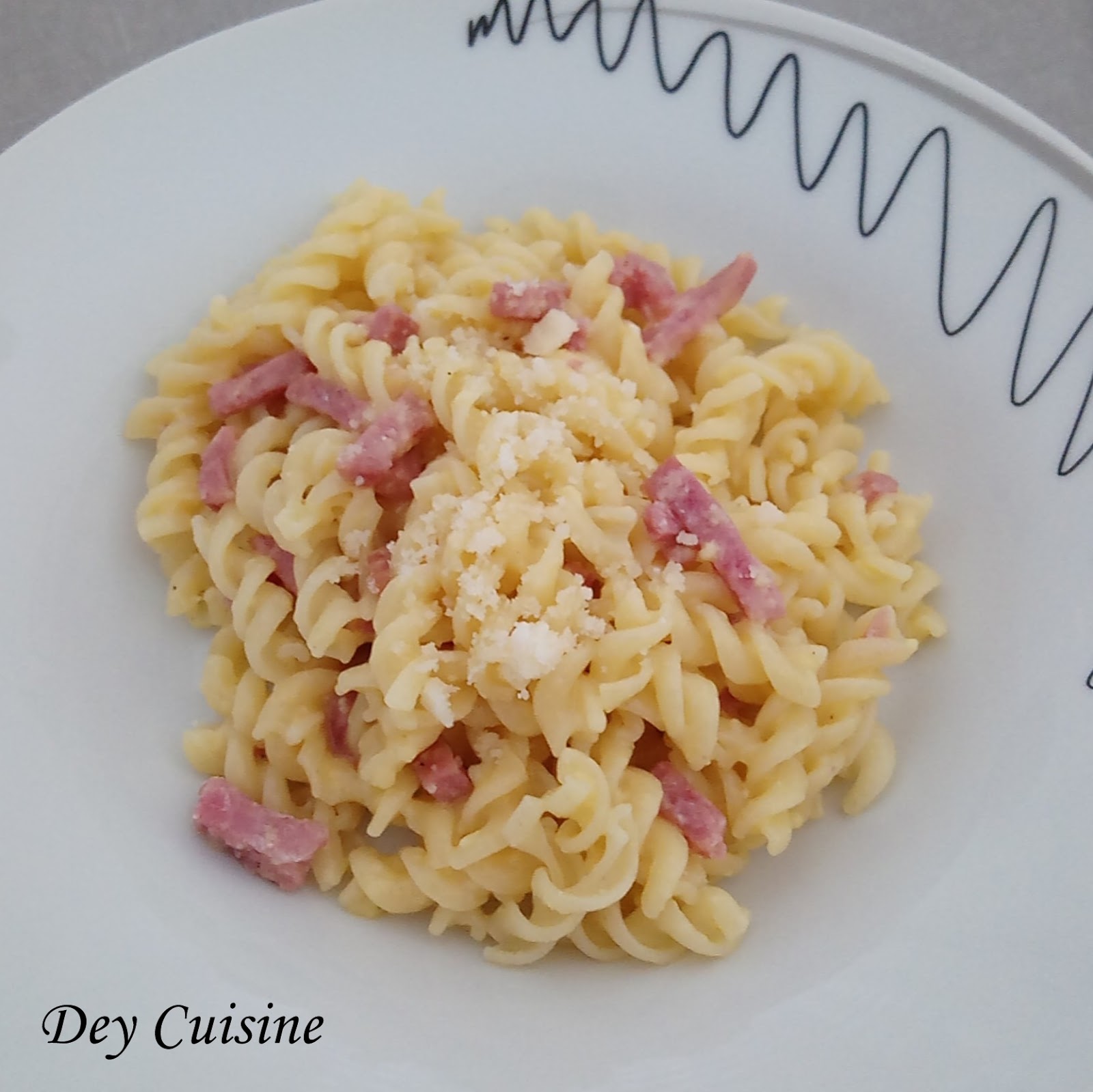 Dey cuisine: Pâtes à la carbonara comme en Italie (ou presque)