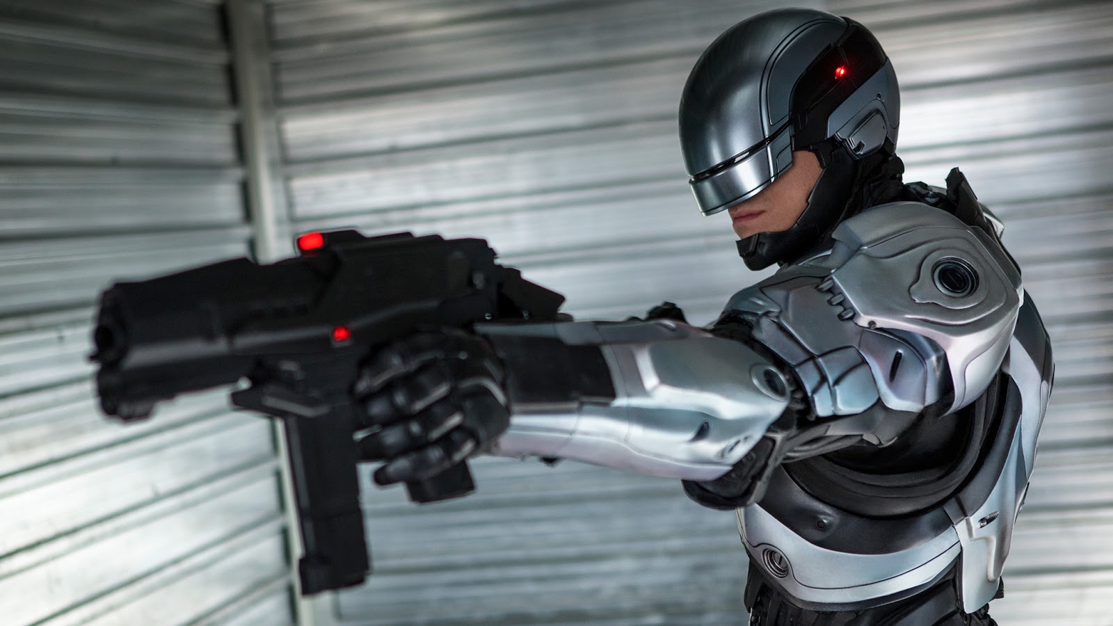 CRÍTICA ROBOCOP (2014), POR ALBERT GRAELLS : Dragster - Wave . Críticas ...